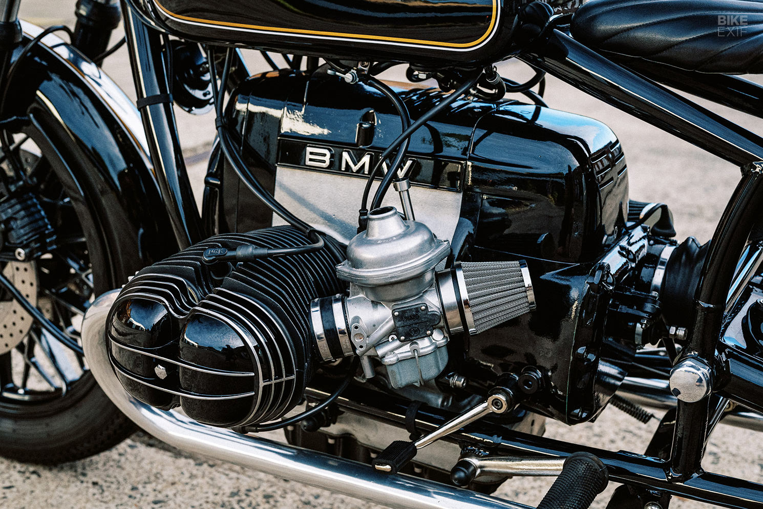 1960 BMW R60 MOTORCYCLE RESTOMOD – MotoRRetro